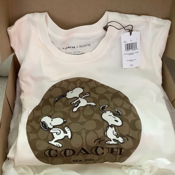 Coach | Tops | Nwt Coach X Peanuts Snoopy Signature T Shirt In Size ...